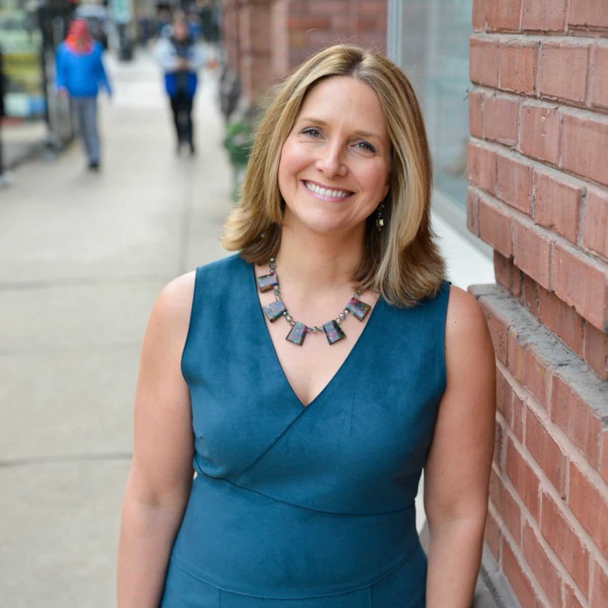 About Us – Aim & Arrow